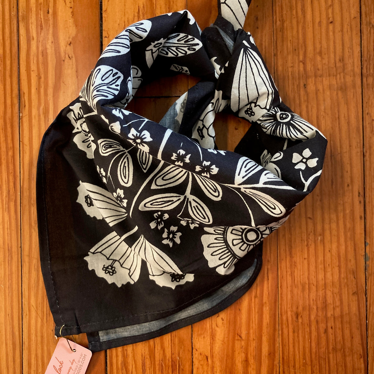 No. 028 Fiona Bandana – Pink Moon Goods